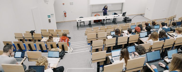 Animer un cours avec des grands effectifs · CEMU - Pédagogie ...